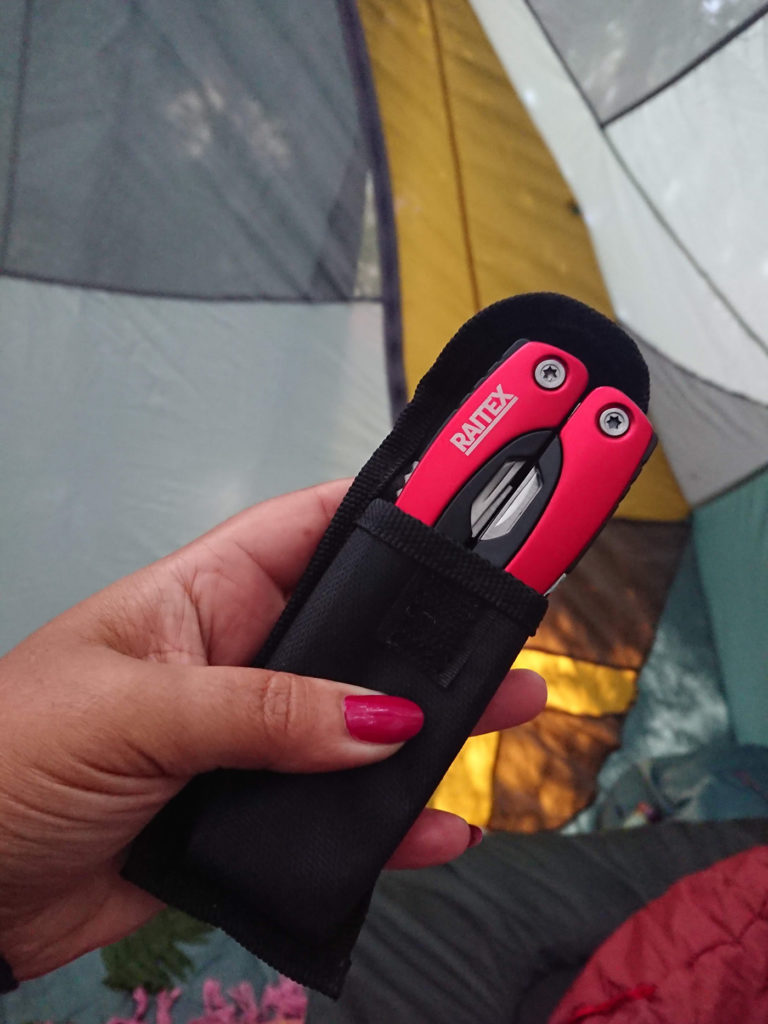 OUTDOOR GEAR | Raitex Redhawk Stainless Steel Multi Tool - Reivew