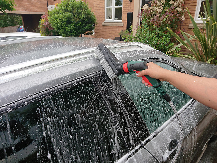 GEAR | Bosch Fontus Cordless Outdoor Cleaner - Review